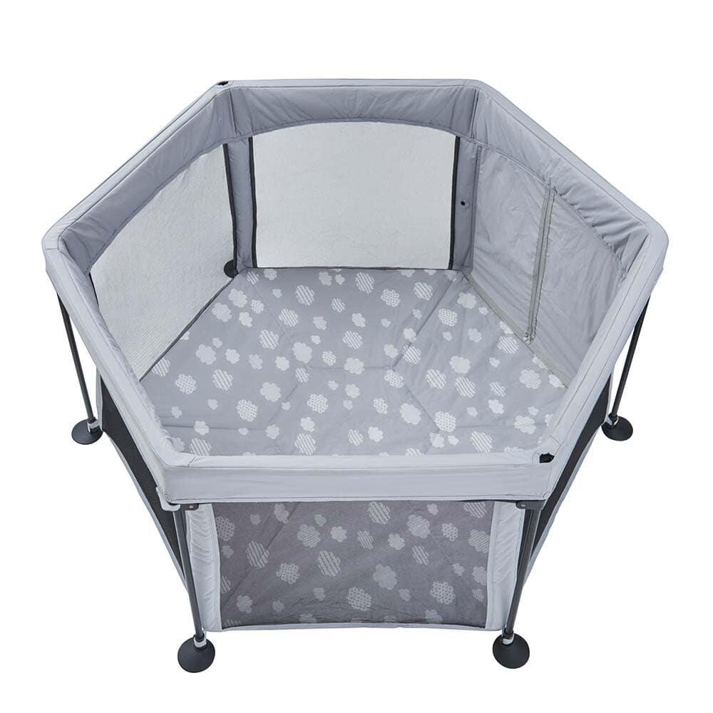 日本育児 洗えてたためる ポータブル ベビーサークル クラウド 軽量3.8kg 折りたたみ収納可能 収納袋付 アルミフレーム サイズ：約 幅152×奥行き118×高さ70cm 5ヶ月～3歳半頃 ...